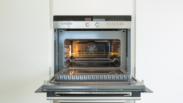 The 10 biggest mistakes everyone makes when cooking in a convection oven