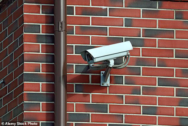 Police officer is accused of using AI to create evidence in criminal ...