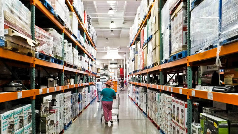Costco shopping tips for retirees: Maximize savings on essentials