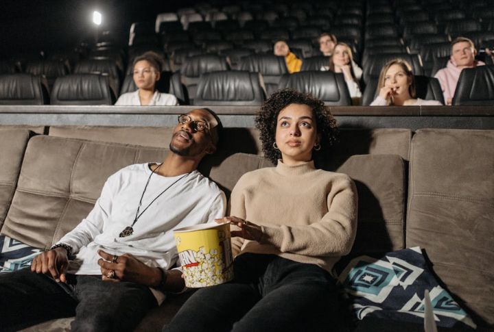 15 mutual acts that make love stronger over time