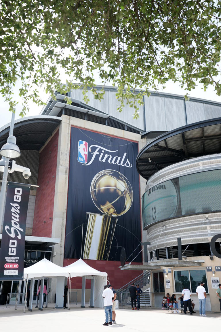 New Yorkers not welcome: Spurs block out-of-towners from buying NBA ...