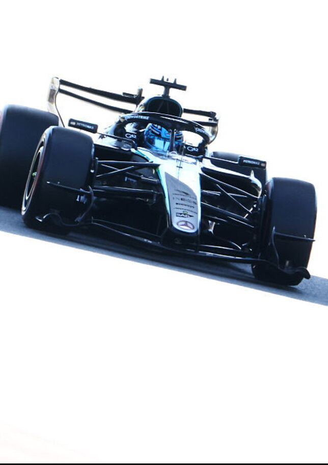 Il ruggito di Hamilton. Lewis si prende la prima fila dietro a Russell ...