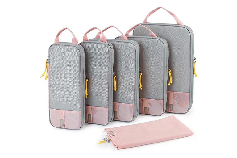 I’m a pro packer who never checks a bag—here are my 10 best tricks to ...