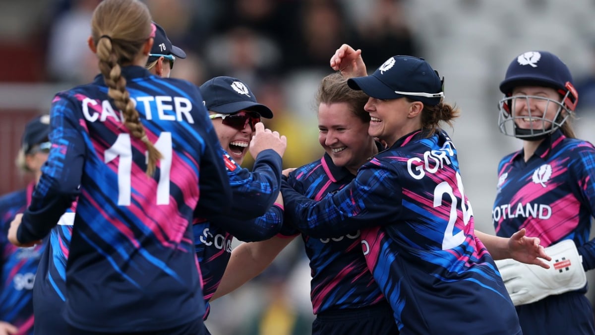 Scotland create history as Kathryn Bryce, Kirstie Gordon sink Ireland ...