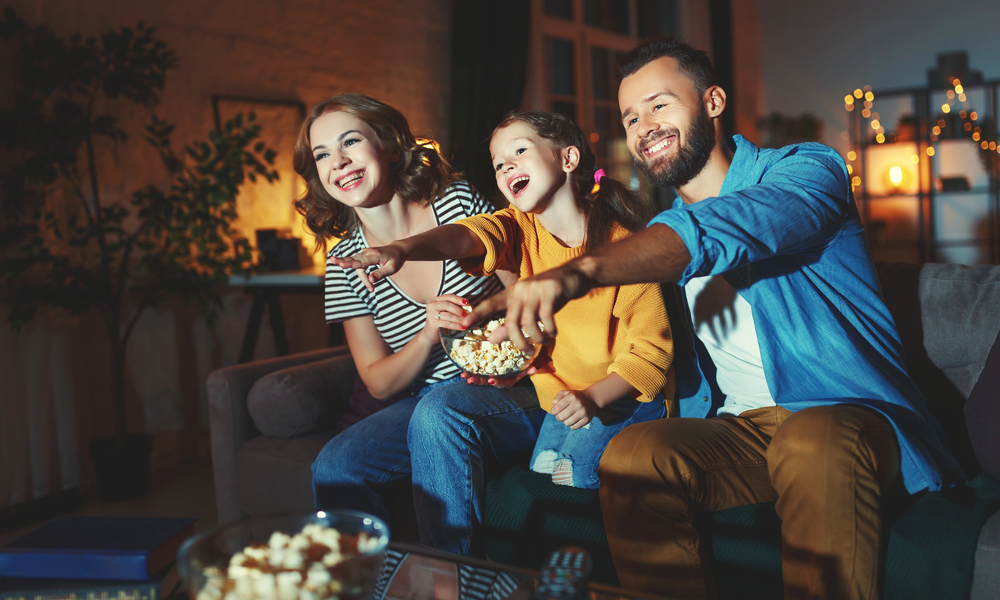 20 retro-inspired movie night themes for the whole family