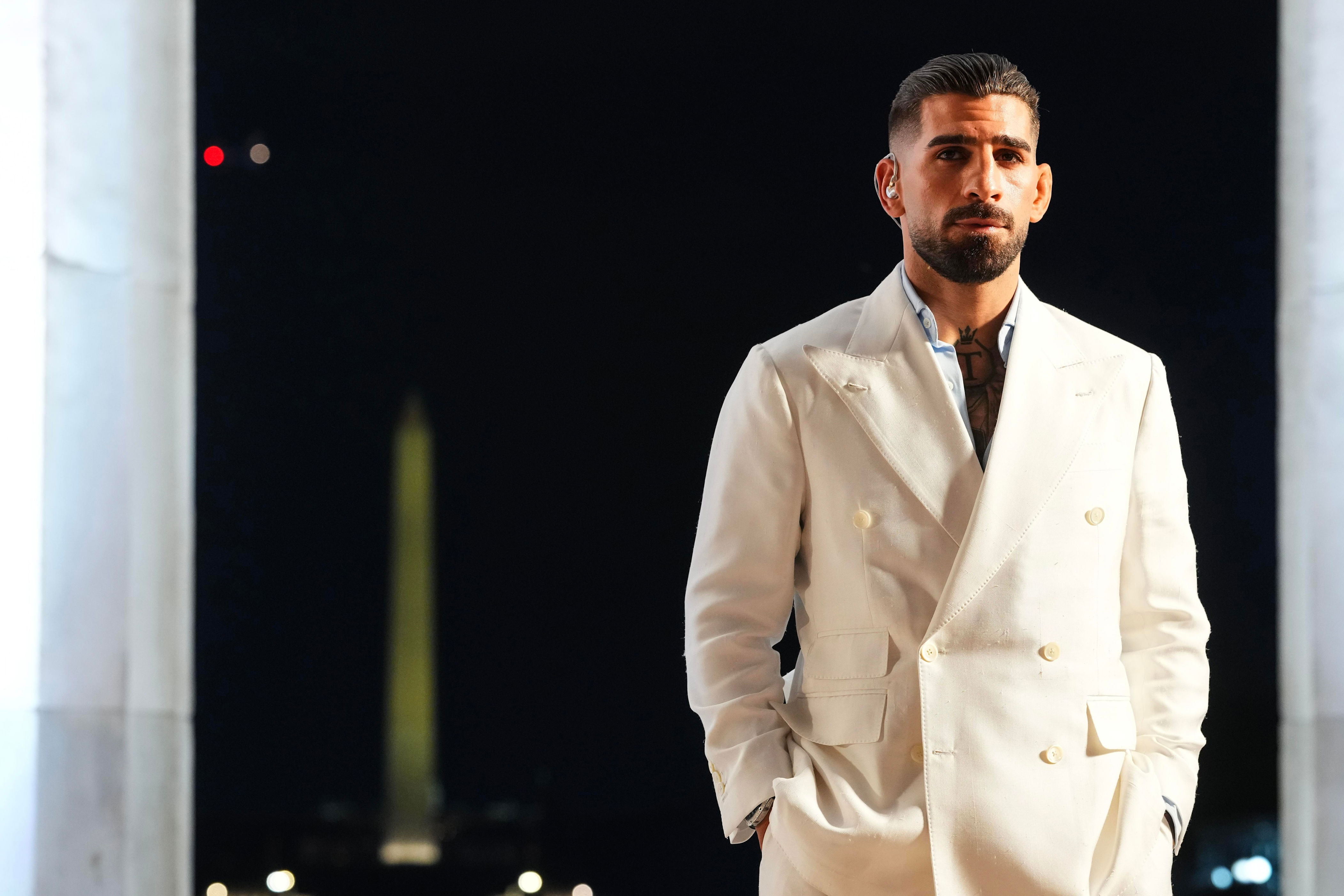 UFC White House start time, full fight card details | Topuria vs. Gaethje