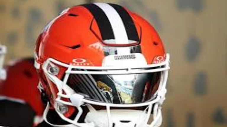 Cleveland Browns make headlines as players publicly embrace faith at ...