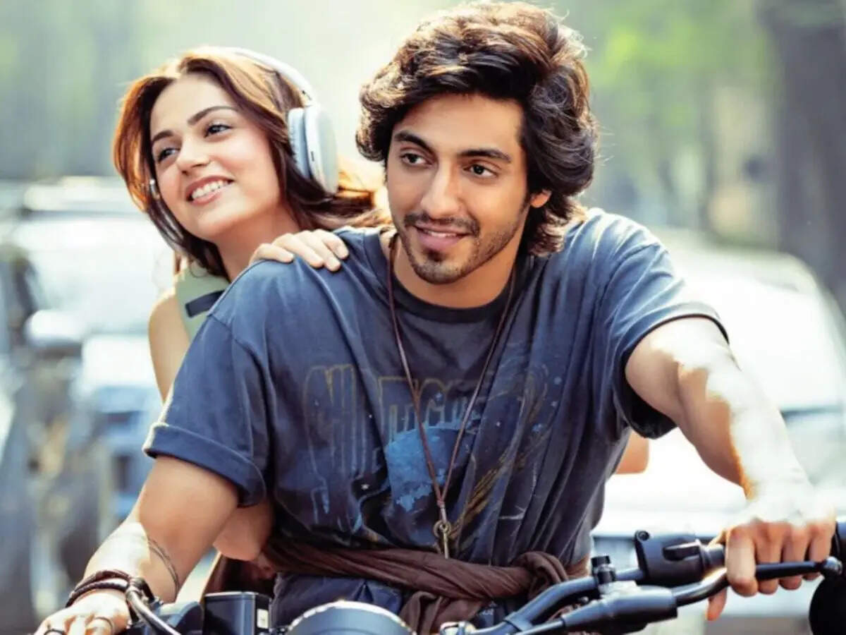'Saiyaara' co-stars Ahaan Panday and Aneet Padda spark dating buzz as ...