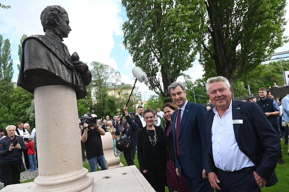 Denkmal in München: Ludwig II. ist zurück auf der Corneliusbrücke