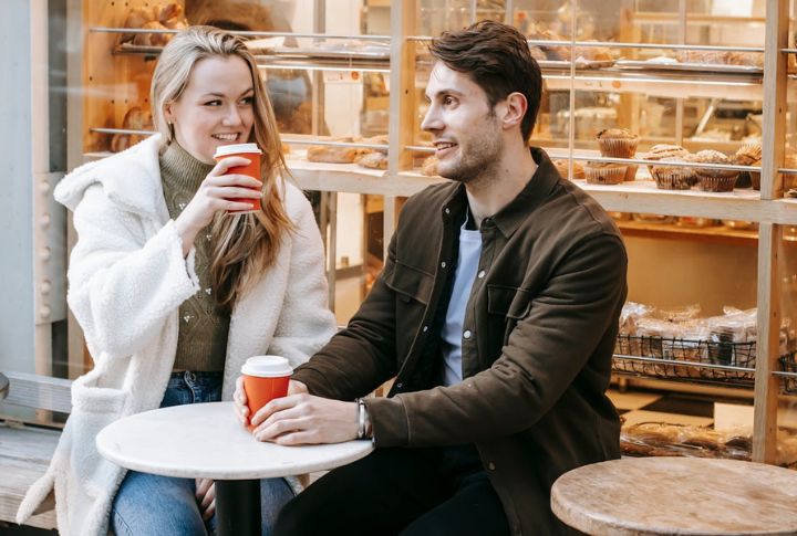 15 mutual acts that make love stronger over time
