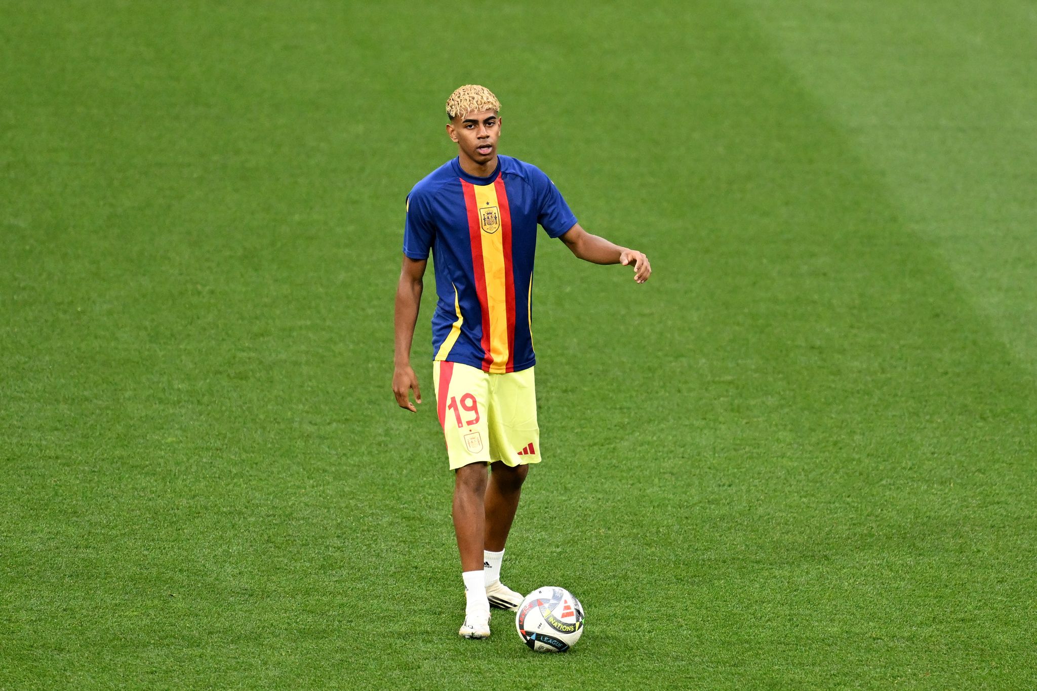 Spain wearing special gel-filled cooling vests at World Cup training