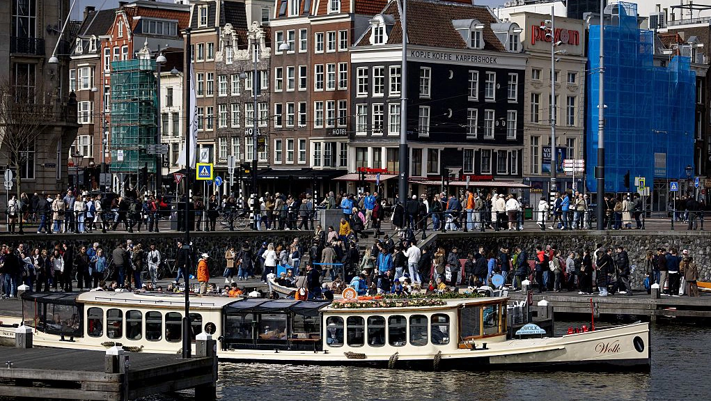 Amsterdam's expanding measures to curb tourism