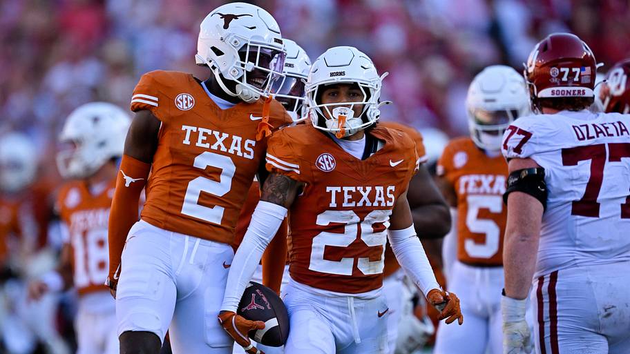 Where Graceson Littleton and the rest of Texas' corners rank in the SEC