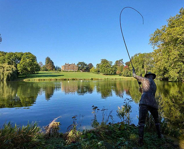 Geri Halliwell and Christian Horner are keen on £45m country estate ...