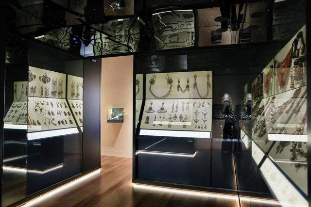 La Alhambra inaugura el primer centro expositivo de Europa dedicado ...