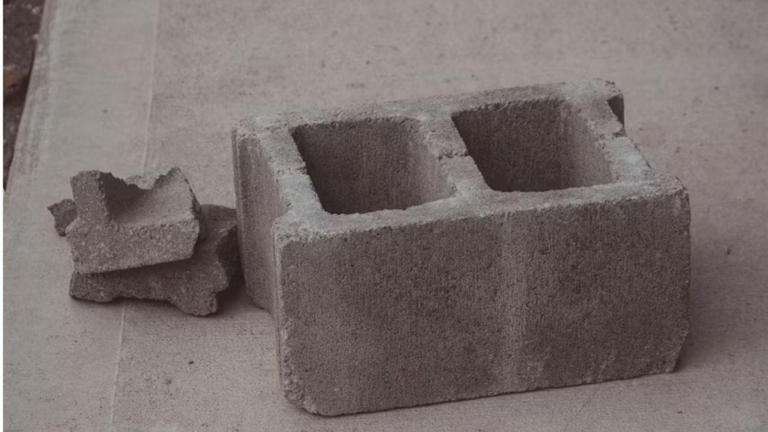 Rescuers demolish a concrete block: They were not prepared for what ...