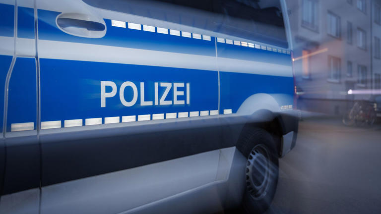 B12 zwischen Stammham und Marktl: Familie mit Kleinkind stirbt bei ...