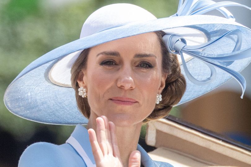 Kate channels Diana in near-identical outfit while Louis' funny faces ...