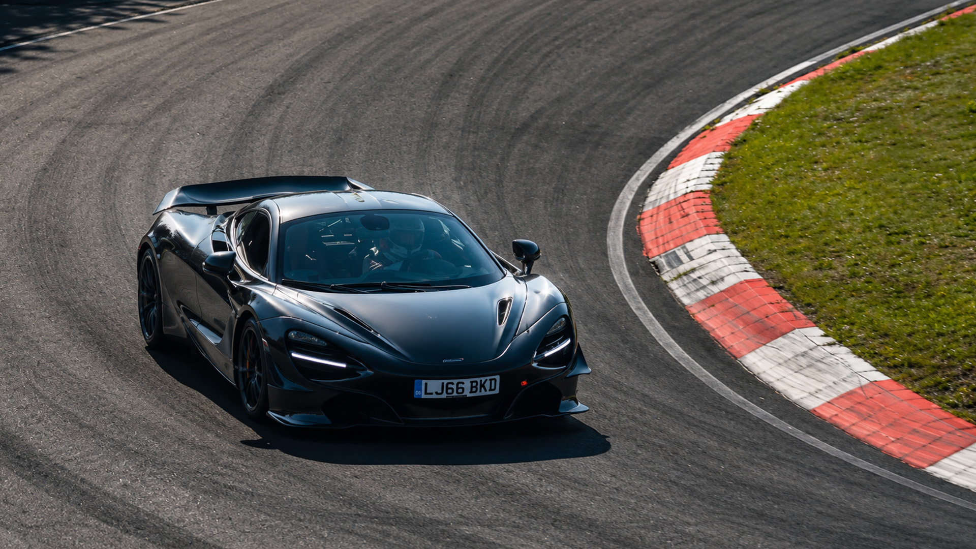 McLaren 765LT looks seriously fast through Nürburgring corners