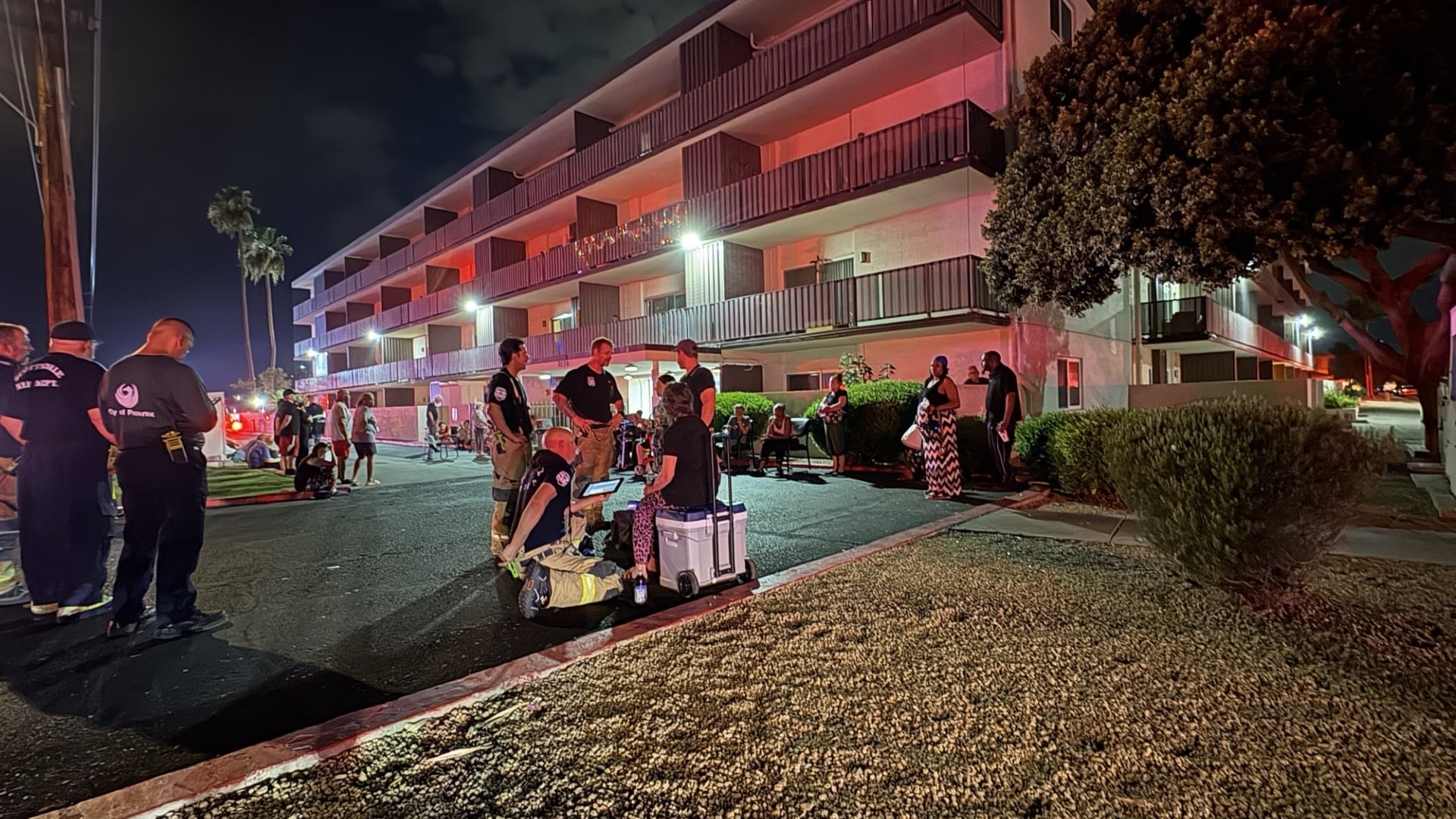2 hospitalized after fire at central Phoenix apartment complex