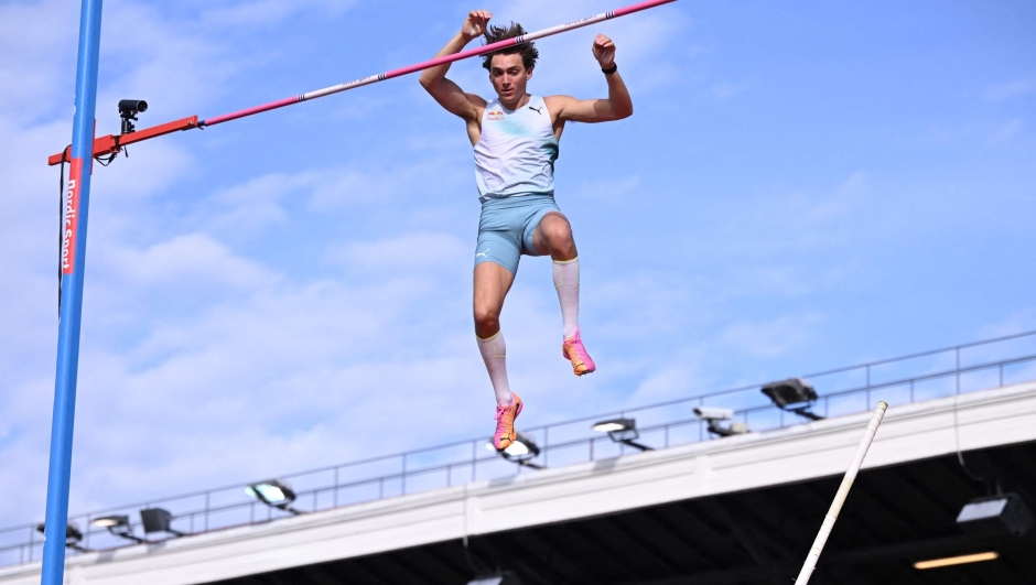 Duplantis: "Quando salto divento ossessivo, amo l'Italia e quella a ...
