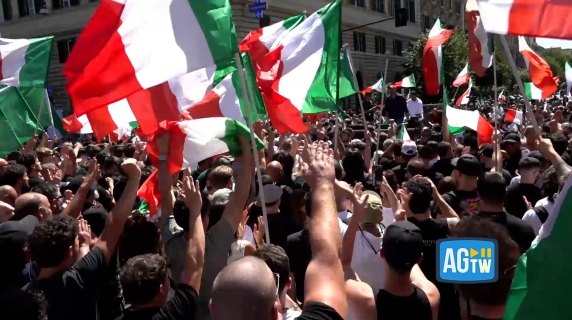 Braccia tese al corteo per la remigrazione, Marsella: «Cacciamo gli ...