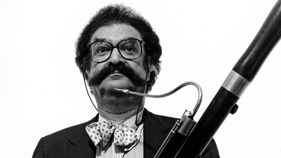 Gene Shalit, longtime 'Today' show movie critic with bushy hair and ...
