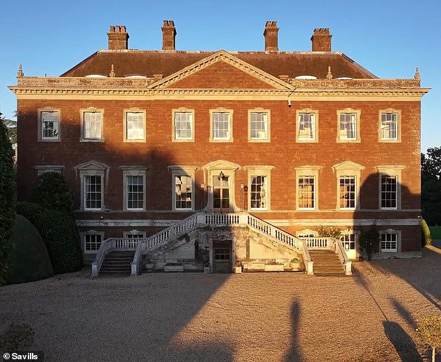 Geri Halliwell and Christian Horner are keen on £45m country estate ...
