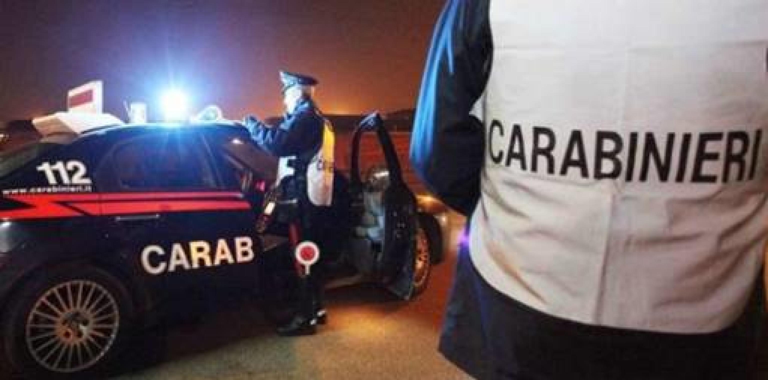 Turista USA assalito col coltello per rapina a Firenze, 2 arresti