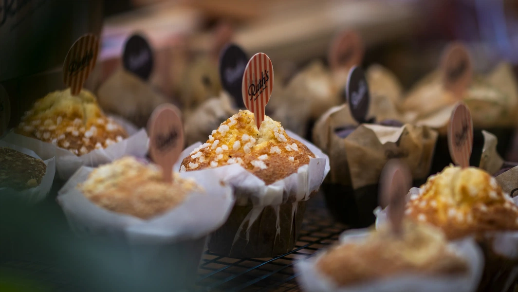 8 muffins worth waking up for