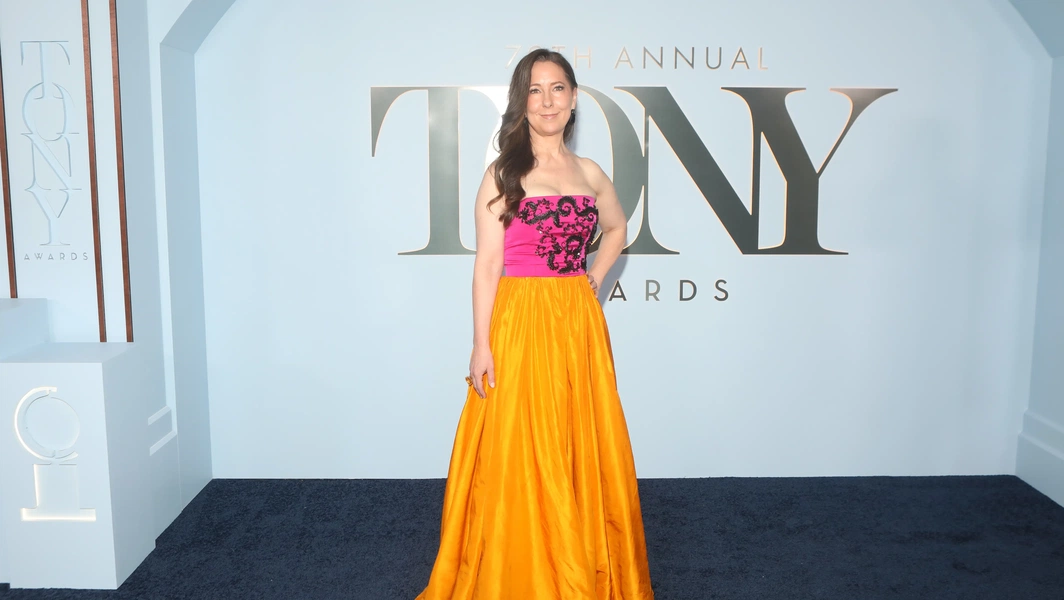 14 standout red carpet moments from the 2026 Tony Awards