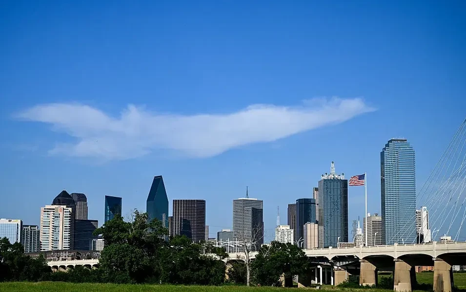 D-FW housing market faces falling listings and rising price cuts