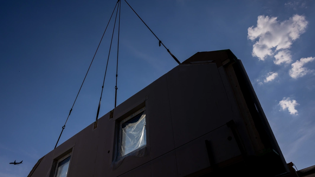 4 prefab homes ready in hours