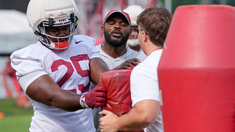 Don't underestimate one side of the Alabama Crimson Tide trenches