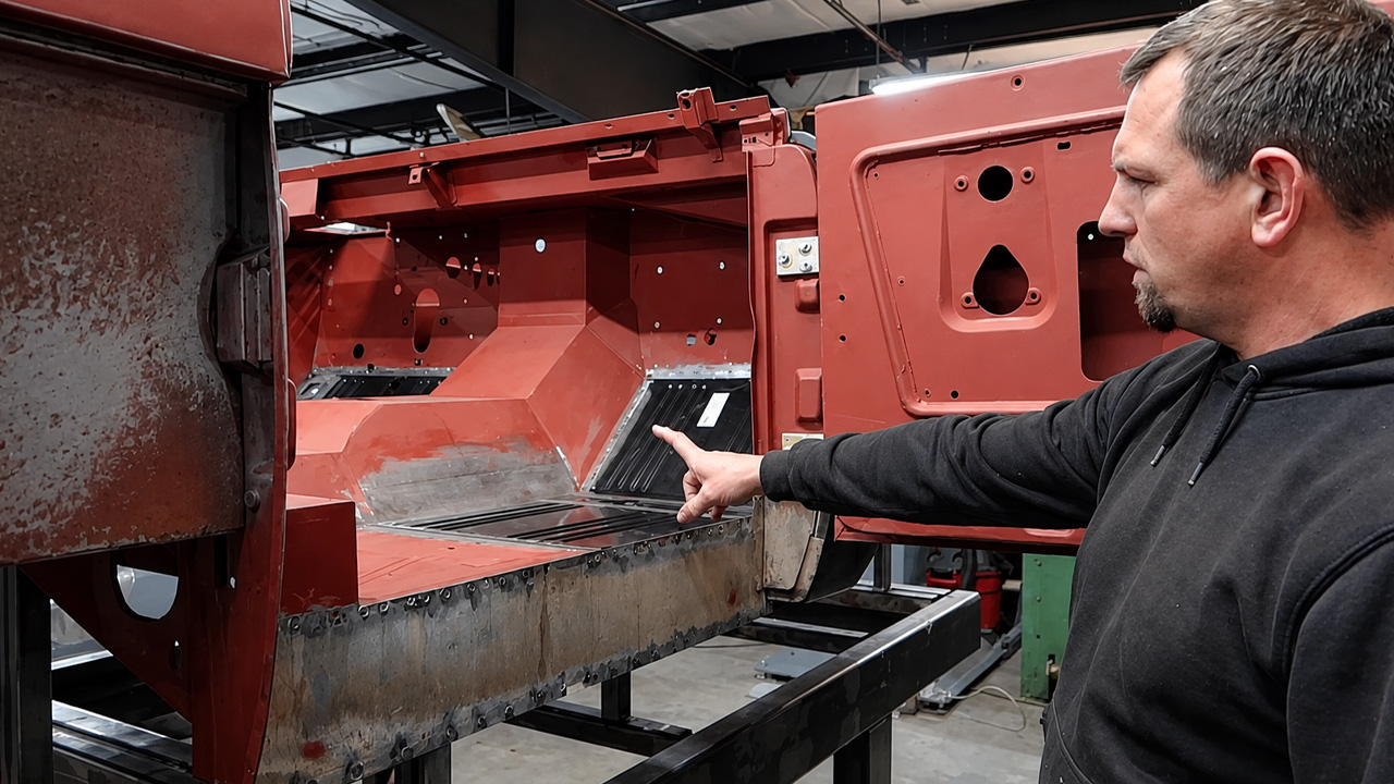Why Classic Truck Restorations Require High End Fabrication Expert?