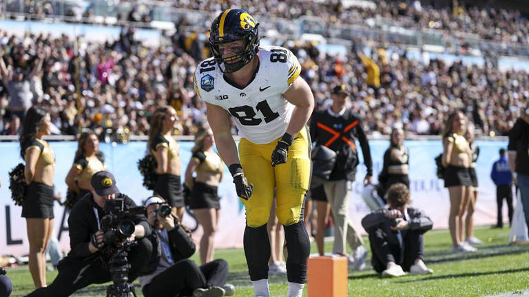 Iowa football: 3 offensive X-factors for 2026