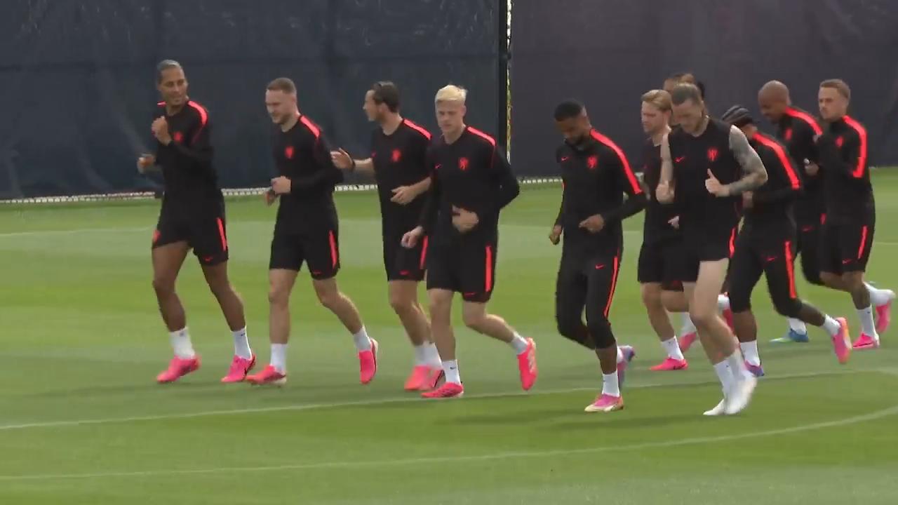 Netherlands train on eve of World Cup opener against Japan