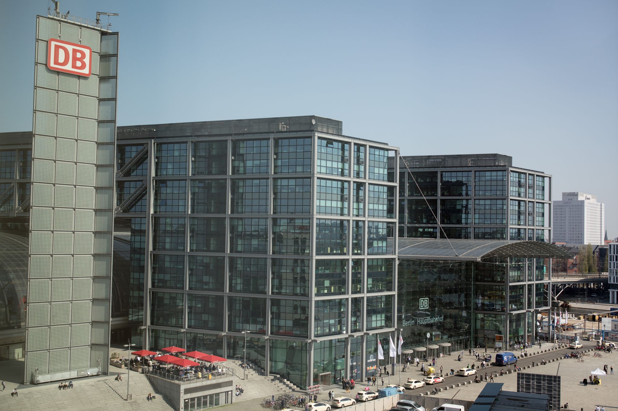 New museum quarter opens at Berlin's main train station