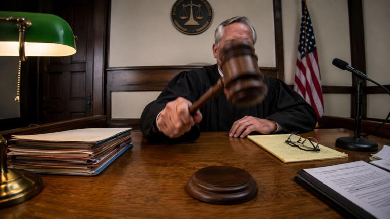 Top Trump official accused of repeatedly ignoring judges’ orders, now ...