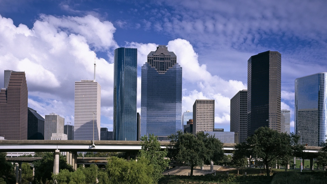 15 states with rapid growth and economic gains