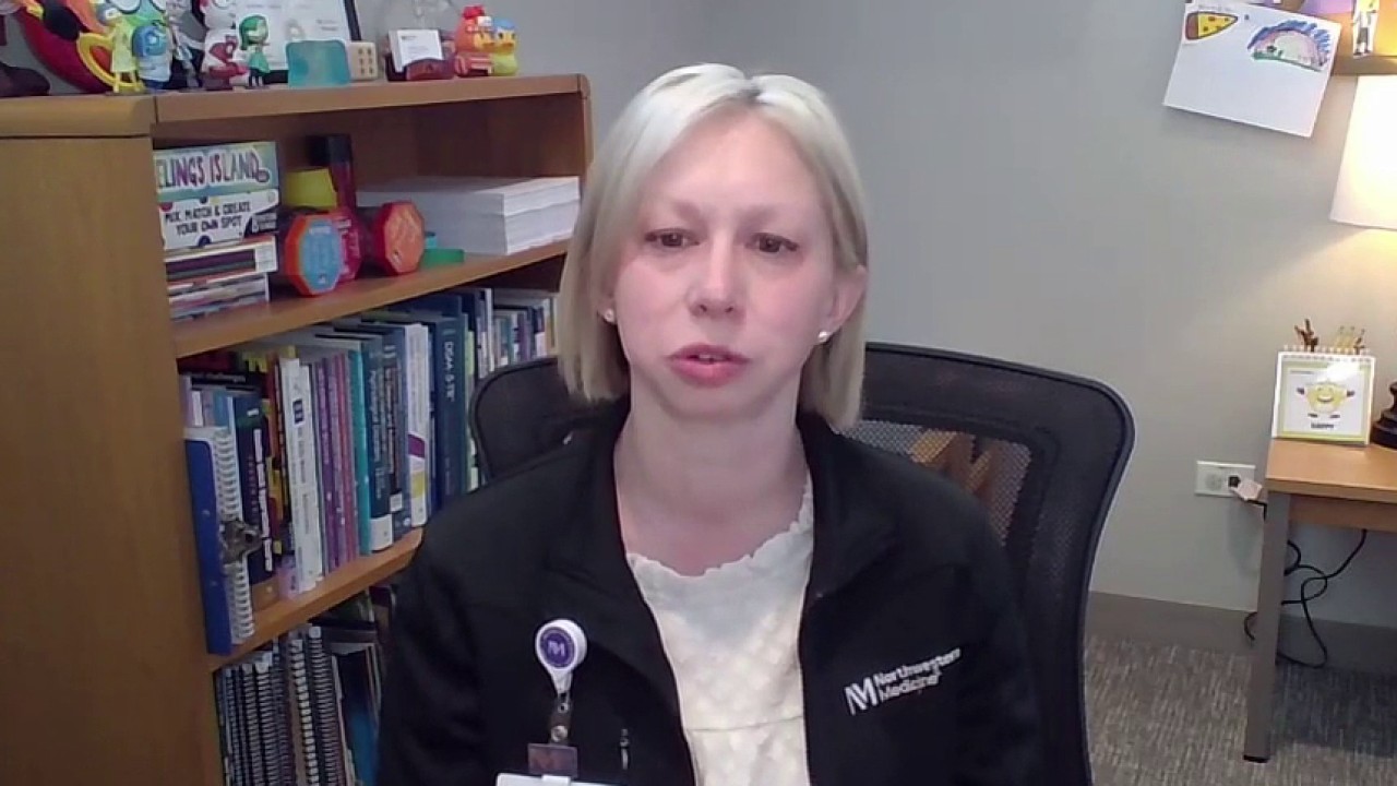Expert talks summer screentime tips for kids, parents | ChicagoLIVE