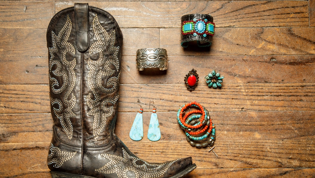 10 thoughtful western-inspired gifts for cowgirls