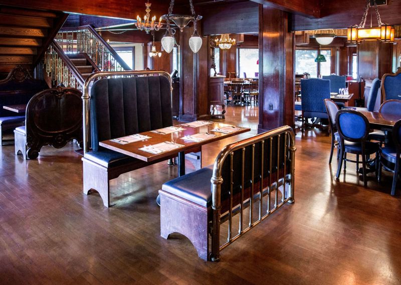This old-school Oregon restaurant serves rich mizithra pasta and creamy ...