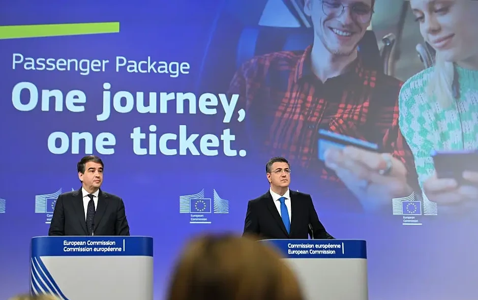 EU keeps €250 flight delay compensation in new travel rules
