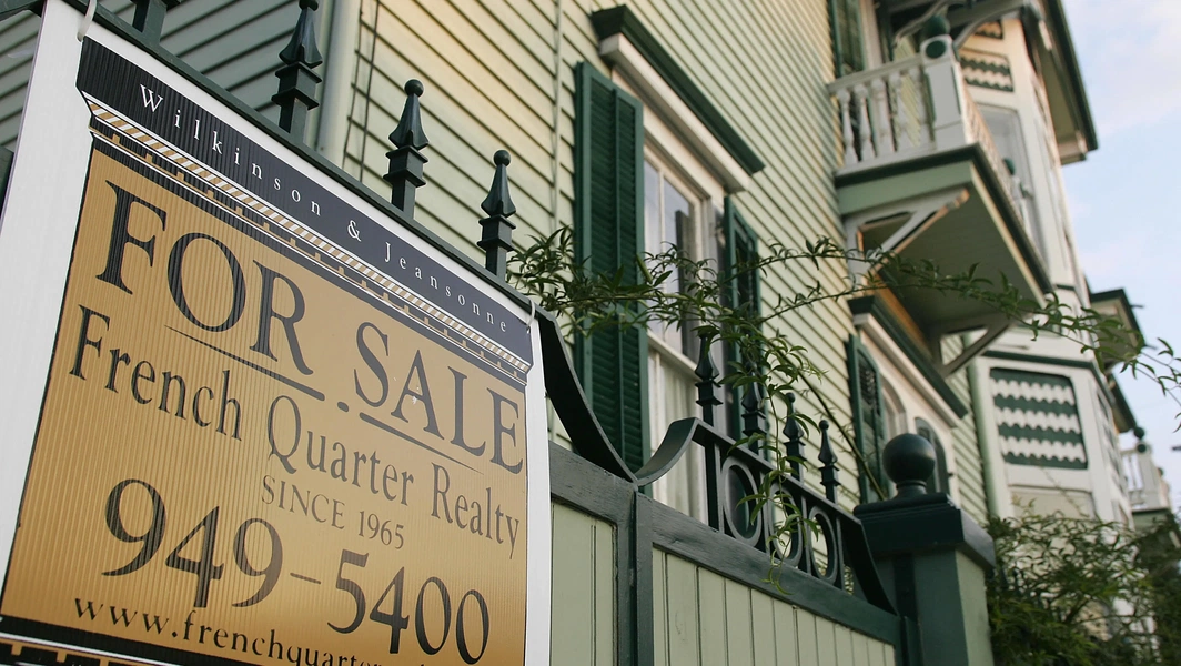 US housing markets heat up as sales hit yearly high