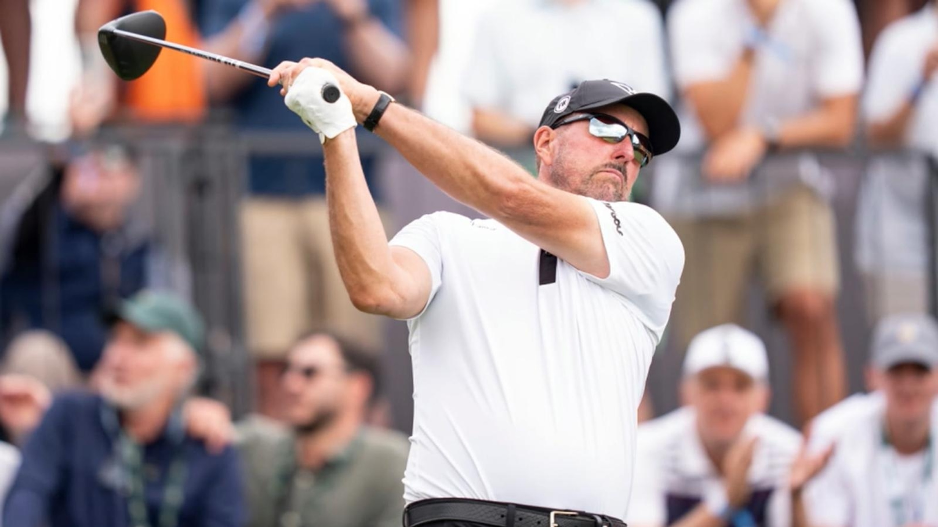Phil Mickelson faces scrutiny over alleged misconduct