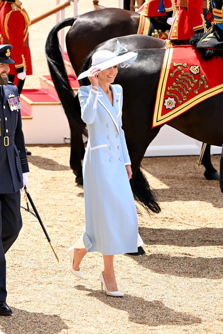 Kate Middleton’s baby-blue look is so Princess Diana