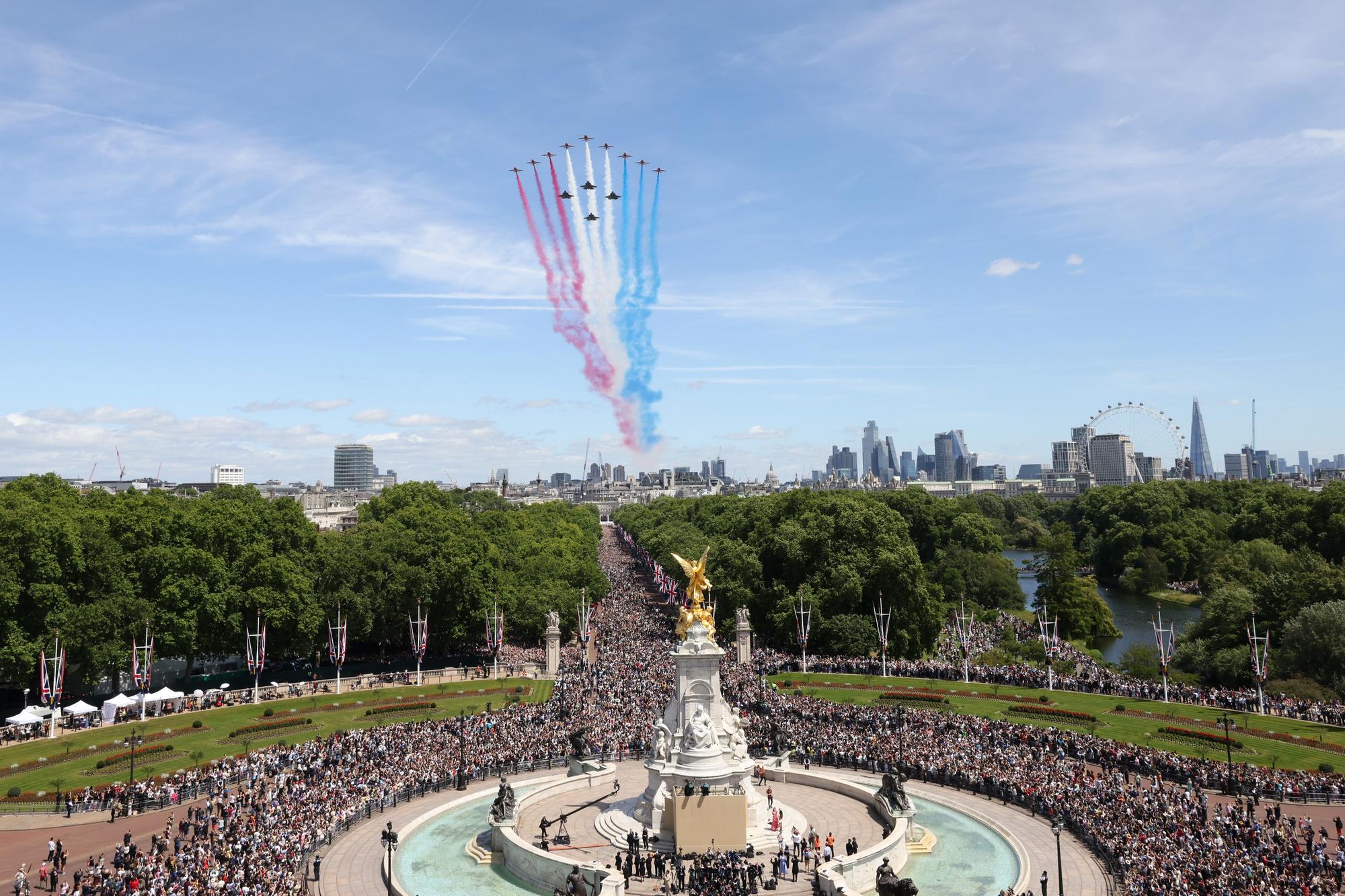 Red Arrows flypast for Trooping the Colour delights Prince Louis