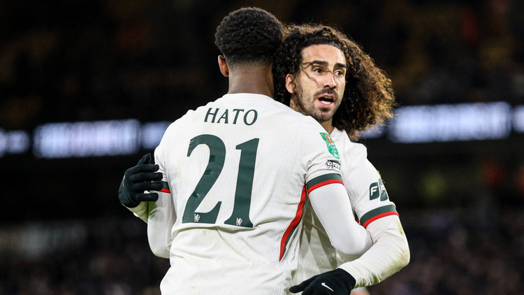 Cucurella makes major Chelsea transfer statement after Alonso talks
