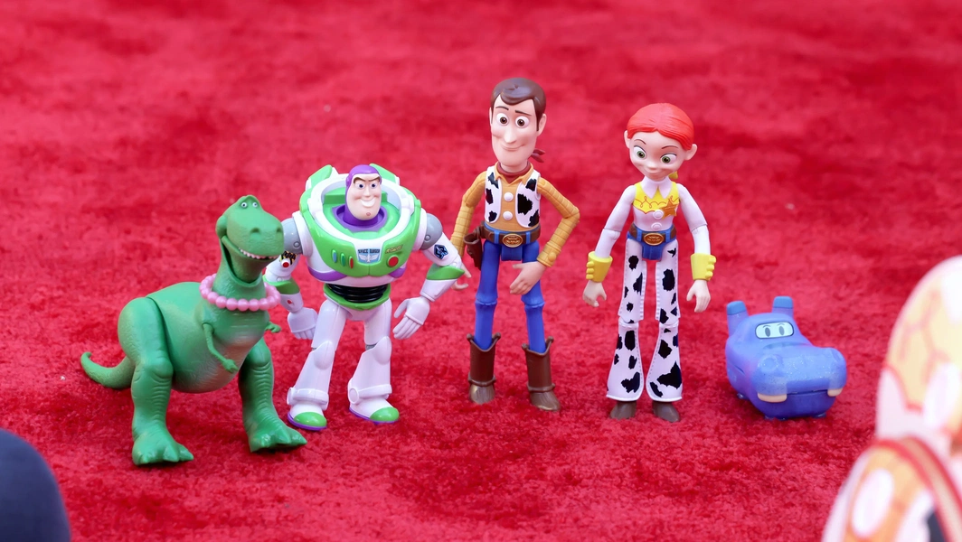 Taylor Swift's chart-topping Toy Story 5 anthem
